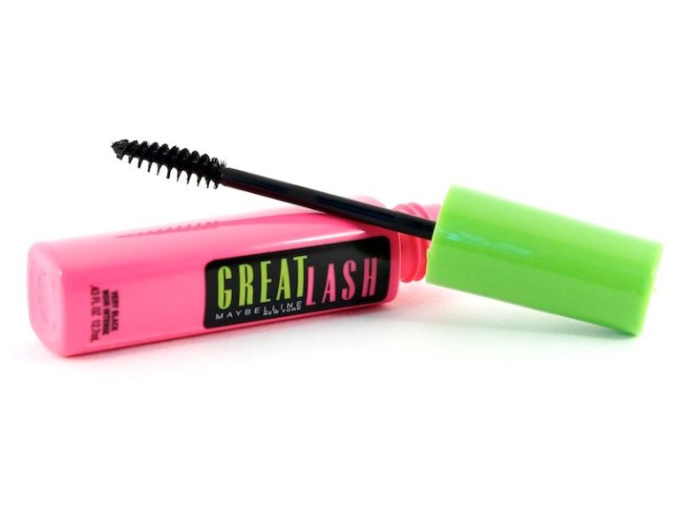 H iconic mascara “Great Lash” της Maybelline, γιορτάζει τα 50 της ...