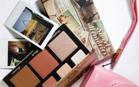 Ανοιξιάτικο Giveaway! Κερδίστε 3 Clarins Double Serum!